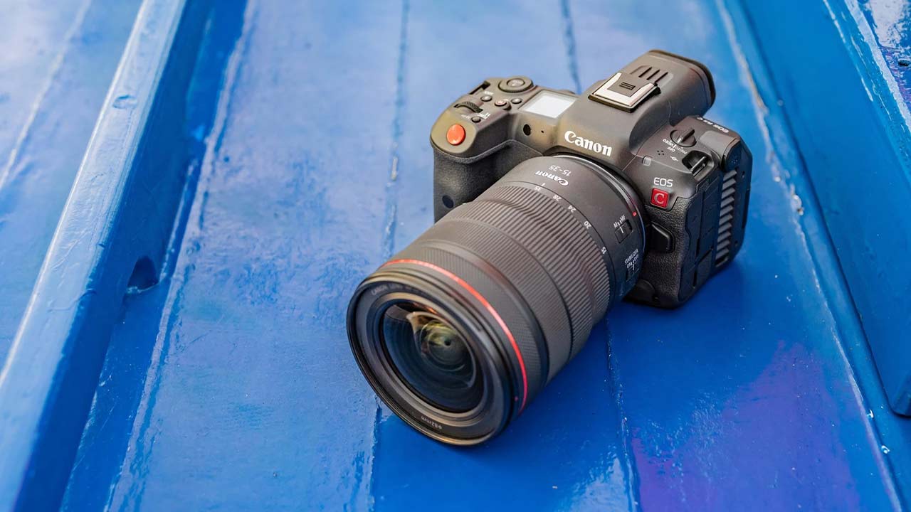 Canon EOS R5C vs Canon EOS C70 - Tech Inspection