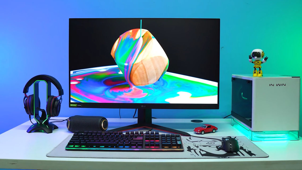 Curved vs. Flat Monitors: Which One Should You Go For? - Tech Inspection